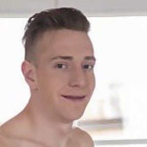 Charlie Tomm - Facts, Bio, Career, Net Worth | AidWiki