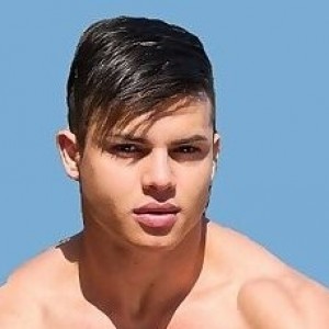 Fernando Vasconcellos - Facts, Bio, Career, Net Worth | AidWiki