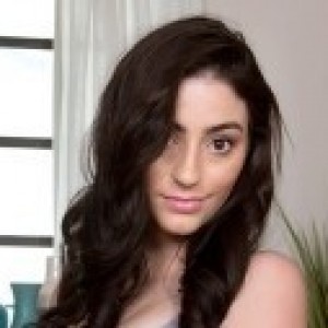 Jasmine Vega - Facts, Bio, Career, Net Worth | AidWiki