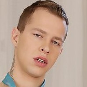 Neo Matthews - Facts, Bio, Career, Net Worth | AidWiki