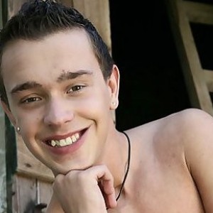 Stephen Blake - Facts, Bio, Career, Net Worth | AidWiki