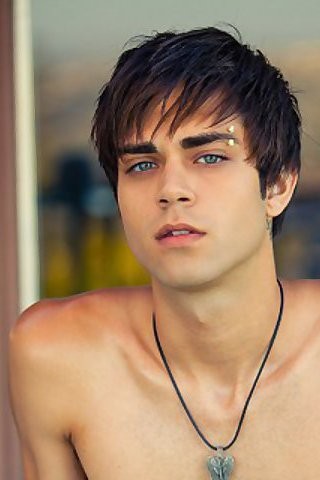 Damien Wolfe - Facts, Bio, Career, Net Worth | AidWiki