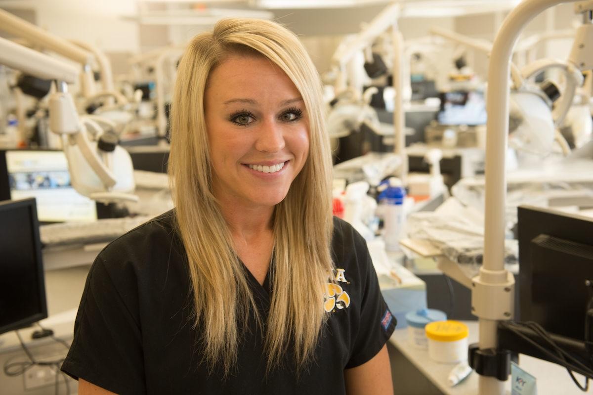 Desire Moore - Facts, Bio, Career, Net Worth | AidWiki