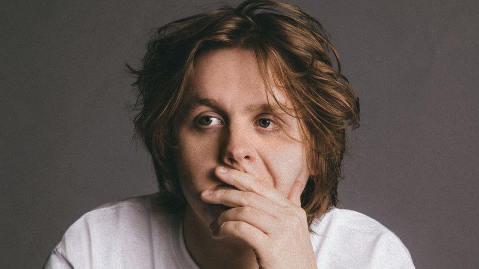 Lewis Capaldi - Facts, Bio, Career, Net Worth | AidWiki