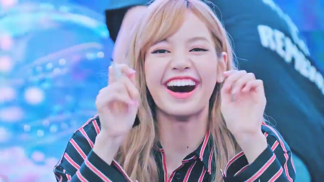 Lisa Smiles - Facts, Bio, Career, Net Worth | AidWiki