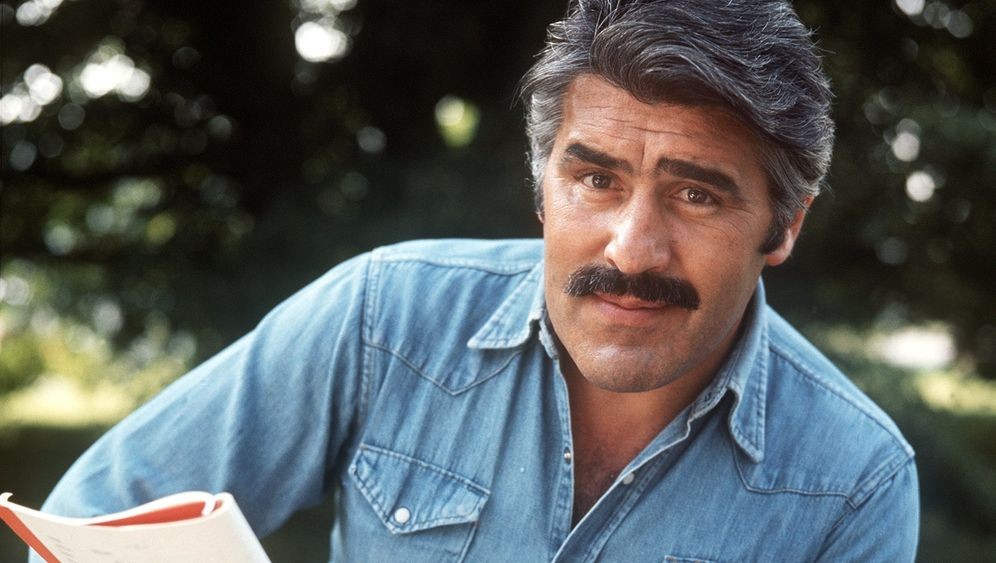 Mario Adorf - Facts, Bio, Career, Net Worth | AidWiki