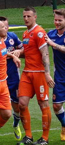 Peter Clarke (Footballer) - Facts, Bio, Career, Net Worth | AidWiki