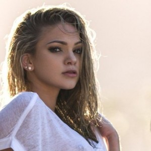 Athena Farris - Facts, Bio, Career, Net Worth | AidWiki