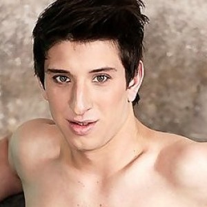 Thomas South - Facts, Bio, Career, Net Worth | AidWiki