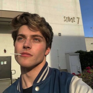 Ashton Summers - Facts, Bio, Career, Net Worth | AidWiki