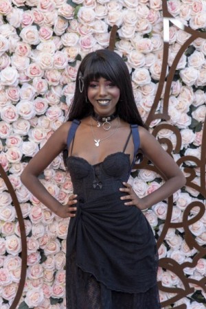 Daizy Cooper - Facts, Bio, Career, Net Worth | AidWiki