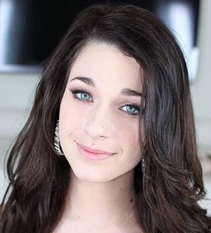 Lacy Channing - Facts, Bio, Career, Net Worth | AidWiki