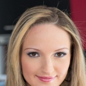 Melanie Taylor - Facts, Bio, Career, Net Worth | AidWiki