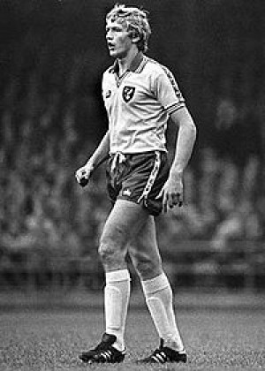 Roger Brown (Footballer) - Facts, Bio, Career, Net Worth | AidWiki